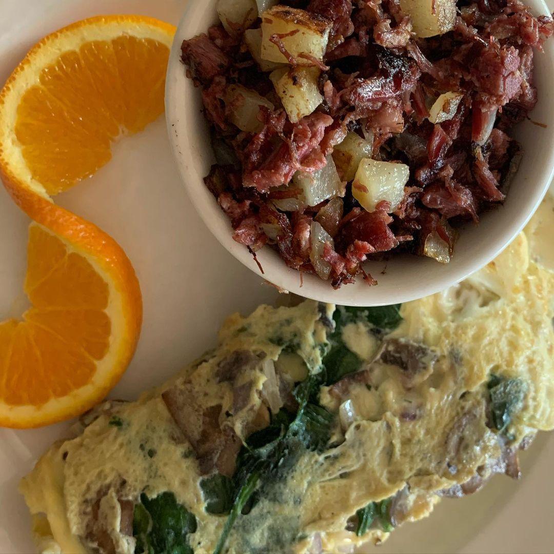 The Lucerne Inn menu in Dedham, Maine, USA