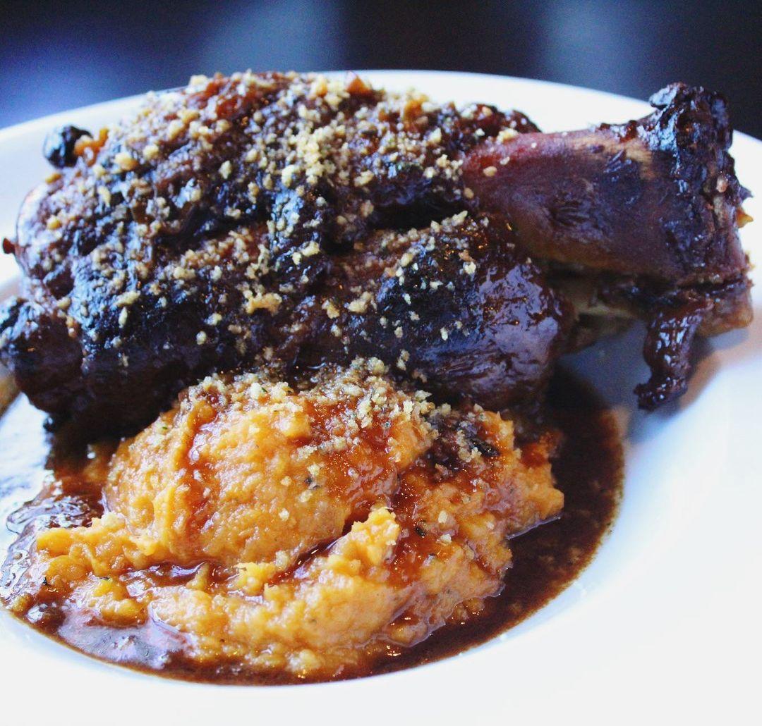 Six Mile Chop House and Tavern menus in Lawrence, Kansas, United States