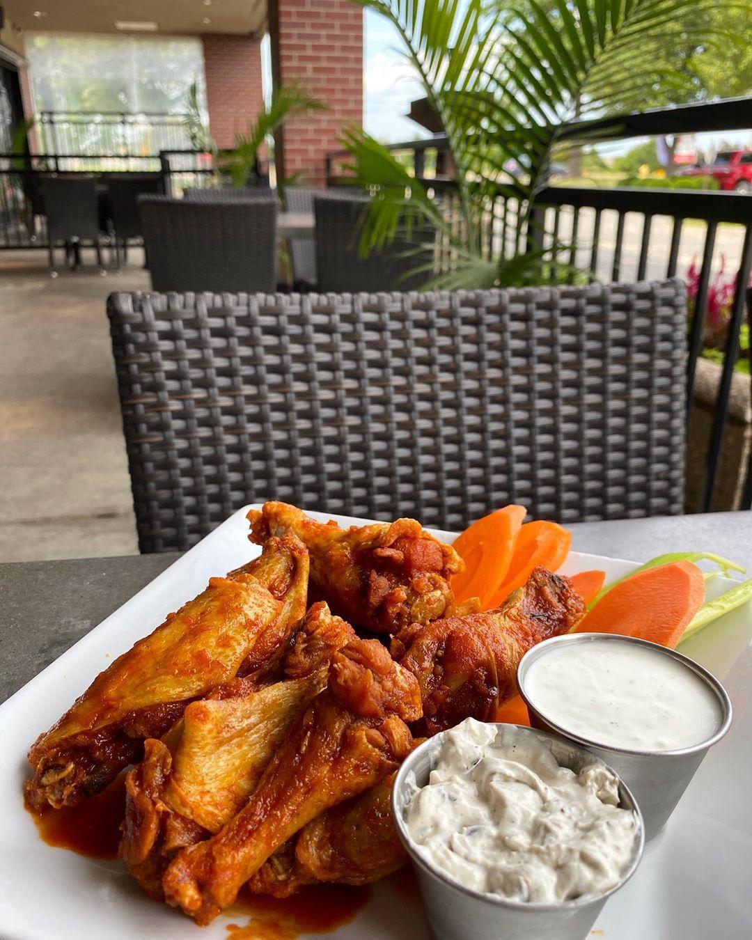 Six Mile Chop House and Tavern menus in Lawrence, Kansas, United States