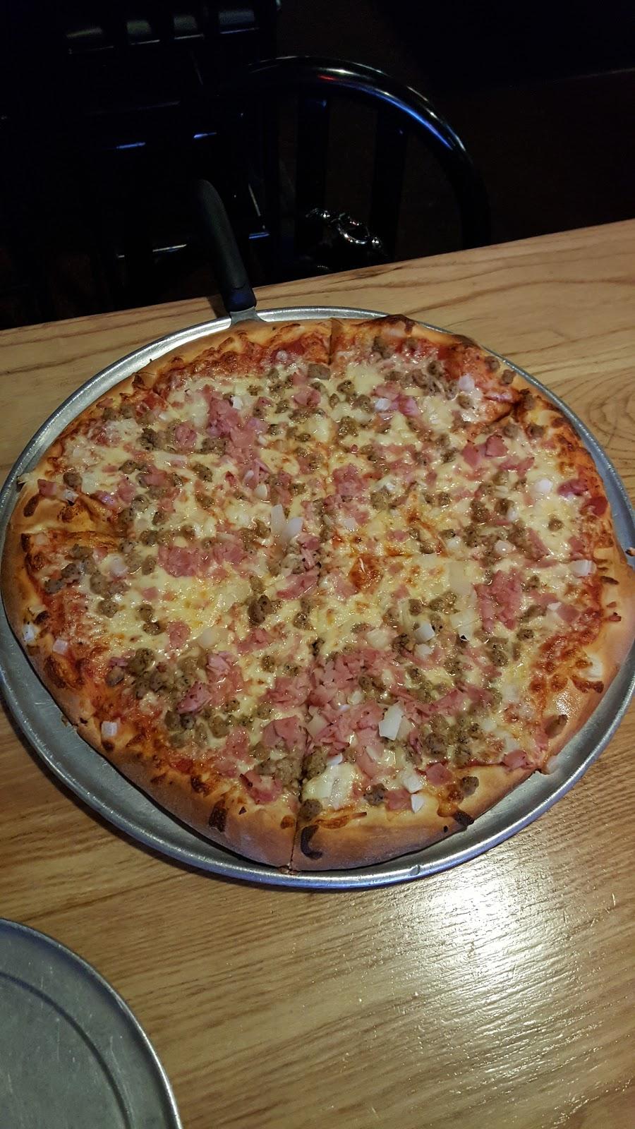 Hoops Pub & Pizza menus in Peoria, Illinois, United States