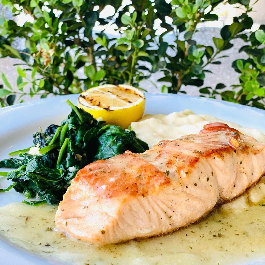 Twohey's Restaurant menu in South Pasadena, California, USA