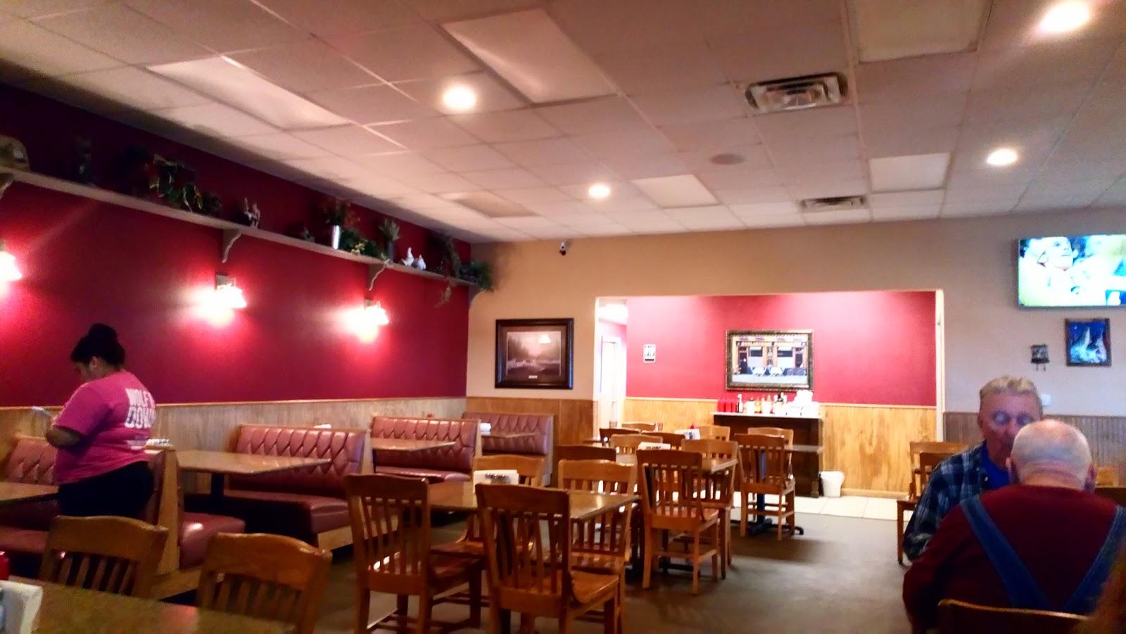 Wolf Den Family Restaurant menu in Gainesville, Texas, USA