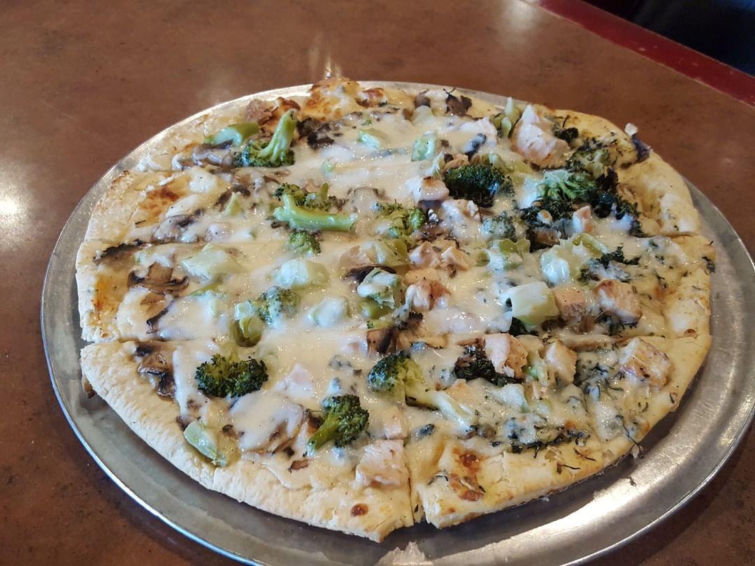 Wig & Pen Pizza Pub menus in Ankeny, Iowa, United States