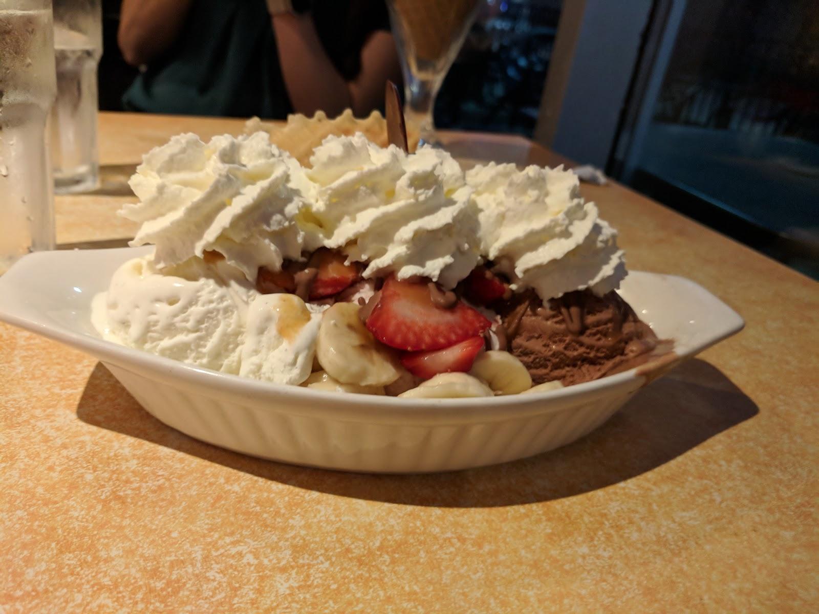 Demetres Shops At Don Mills menus in Toronto, Ontario, Canada