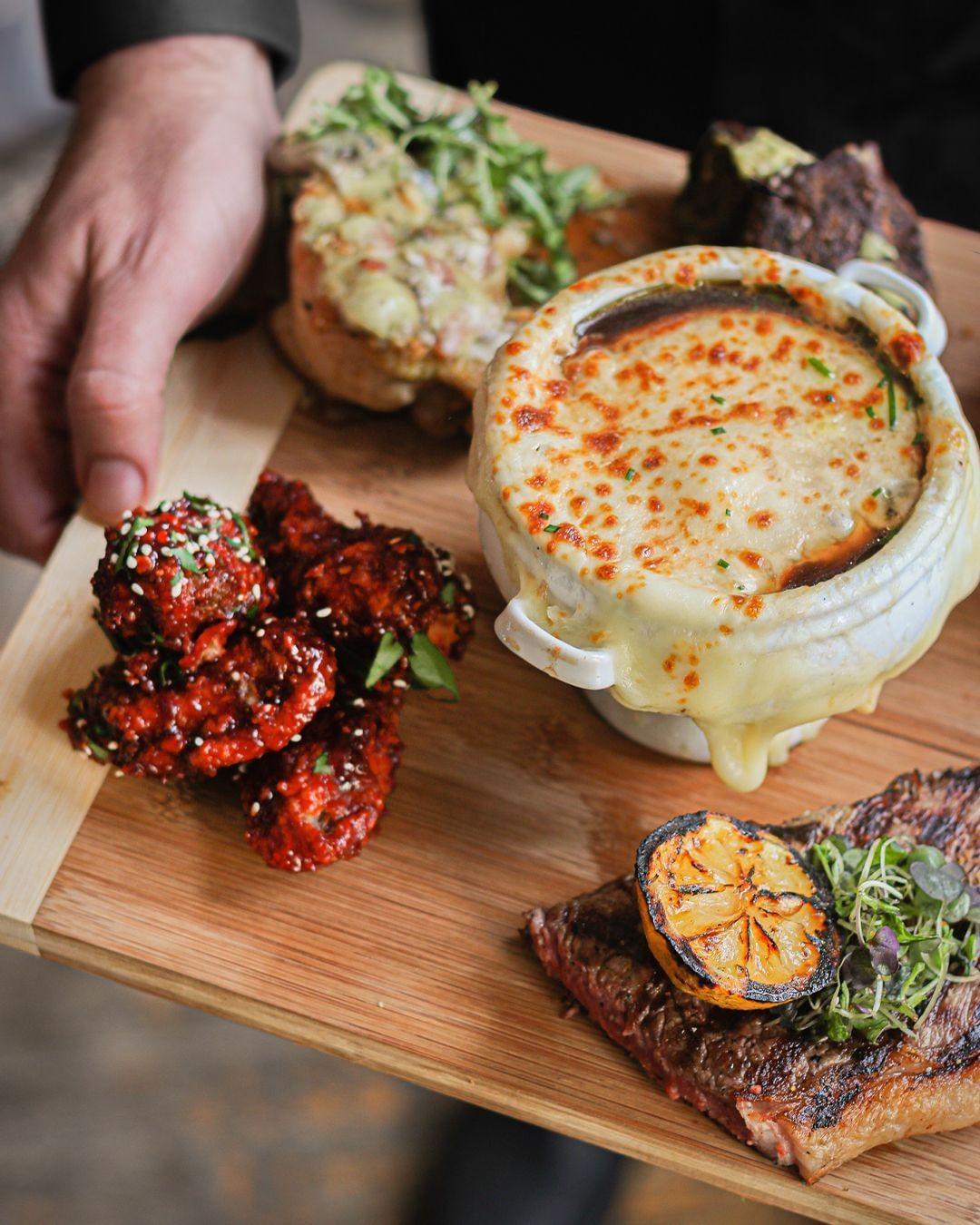 Panache Restaurant And Lounge menu in Windsor, Ontario, Canada