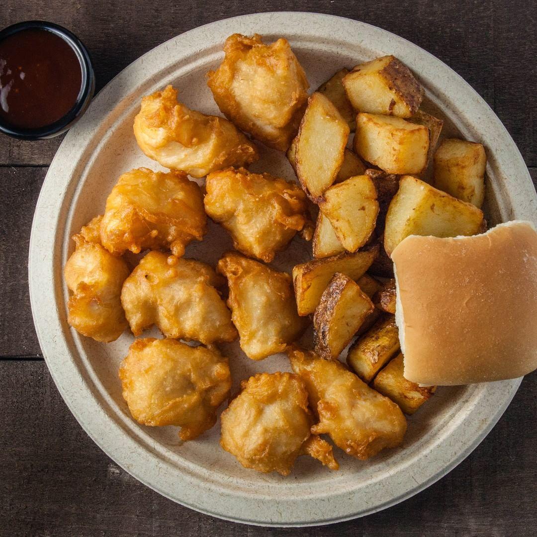 Chicken Shack Warren Schoenherr menus in Warren, Michigan, United States