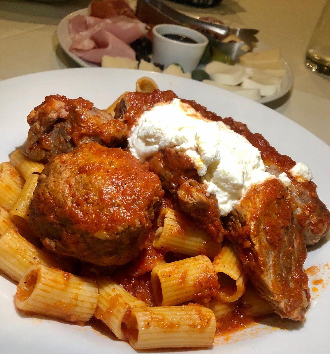 Mannino's Italian Kitchen and Lounge menus in Commack, New York, United ...