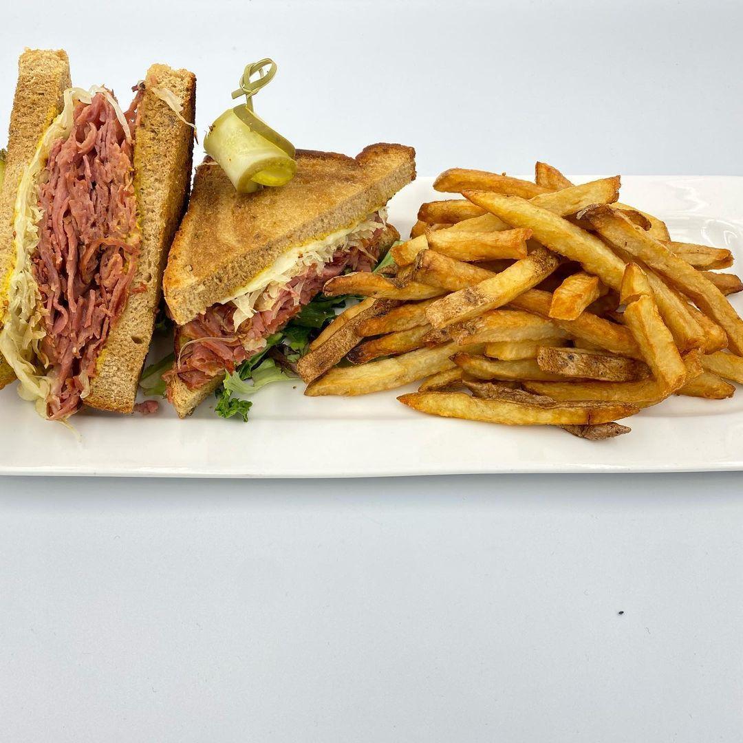 Wickie's Pub And Restaurant (Burton Location) menu in Barrie, Ontario ...