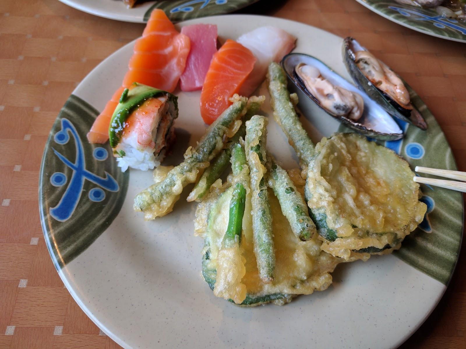 Makoto Japanese Buffet menu in Vancouver, Washington, USA