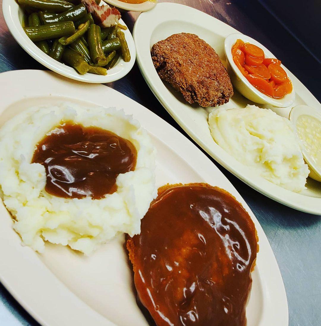 Roy's Bar-B-Que menu in Russellville, Kentucky, USA