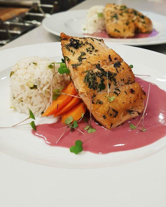 Rogues Restaurant - Fine Dining Restaurant menu in Mississauga, Ontario ...