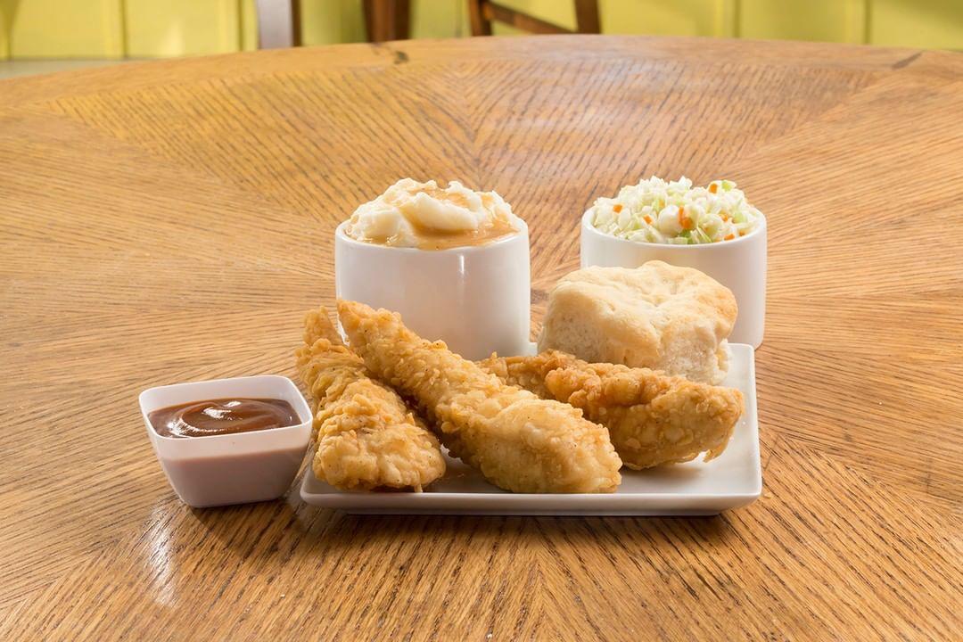 Lee's Famous Recipe Chicken menu in Huber Heights, Ohio, USA