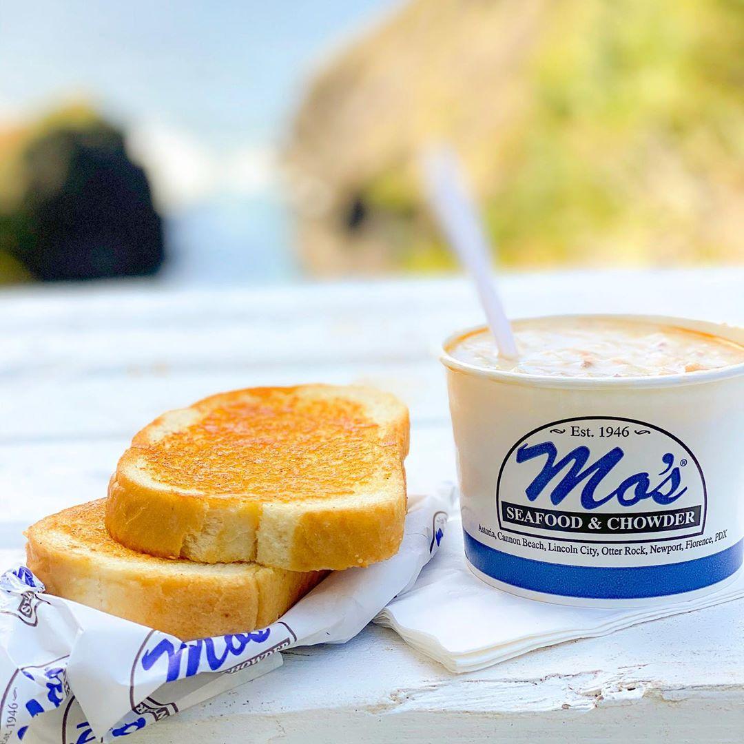 Mo's Seafood and Chowder menu in Portland, Oregon, USA