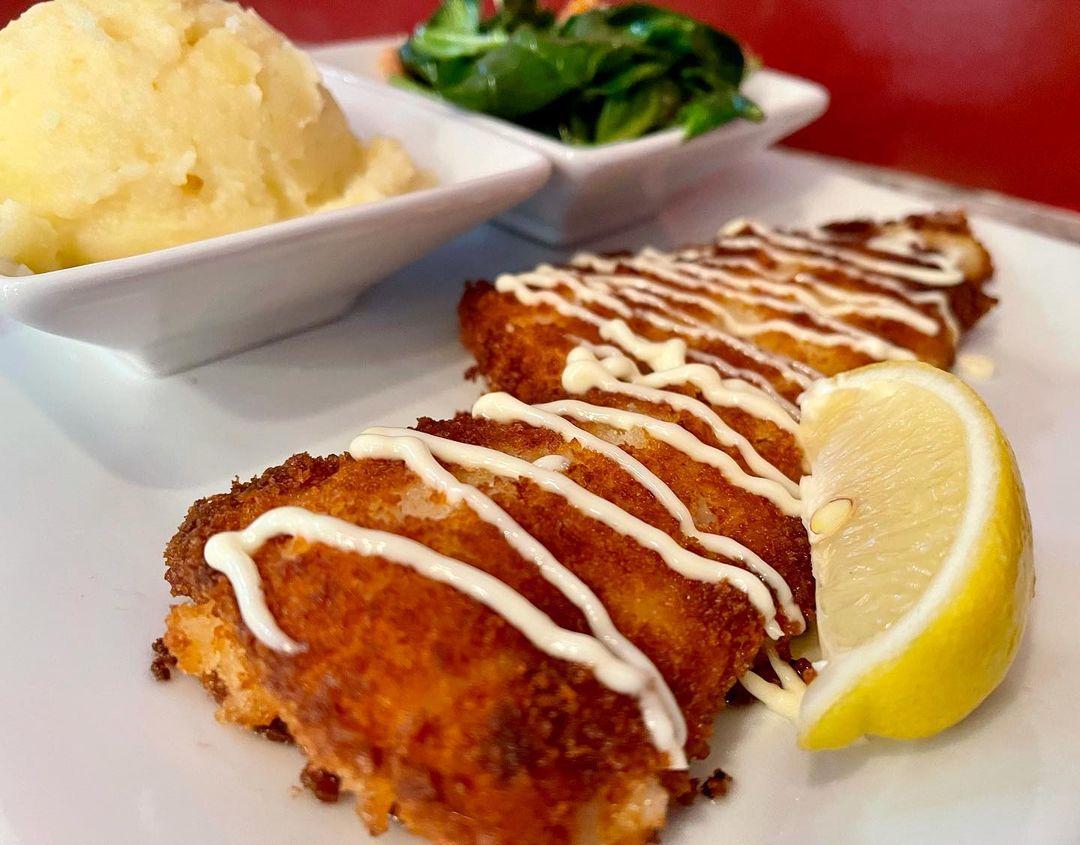 Roger's Family Restaurant menu in Somerset, Massachusetts, USA