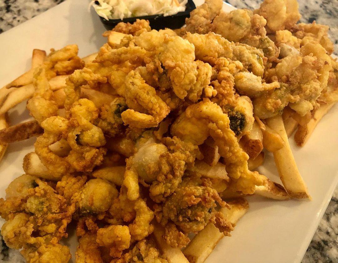 Roger's Family Restaurant menu in Somerset, Massachusetts, USA