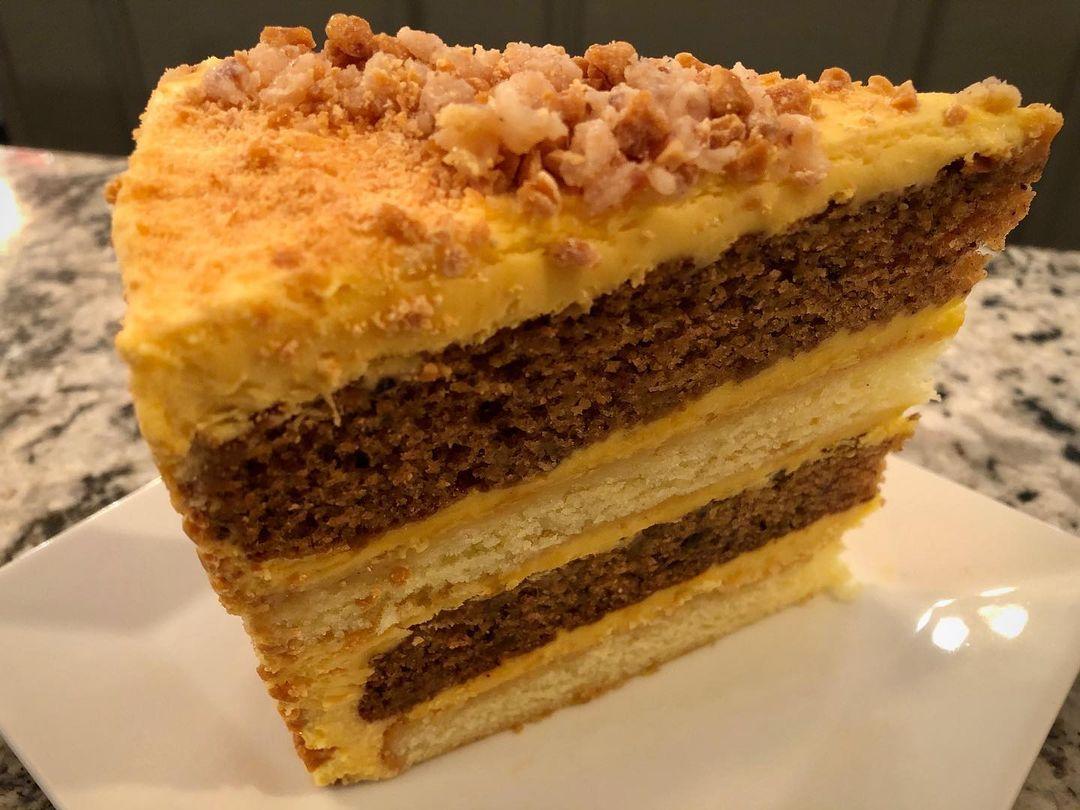 Roger's Family Restaurant menus in Somerset, Massachusetts, United States