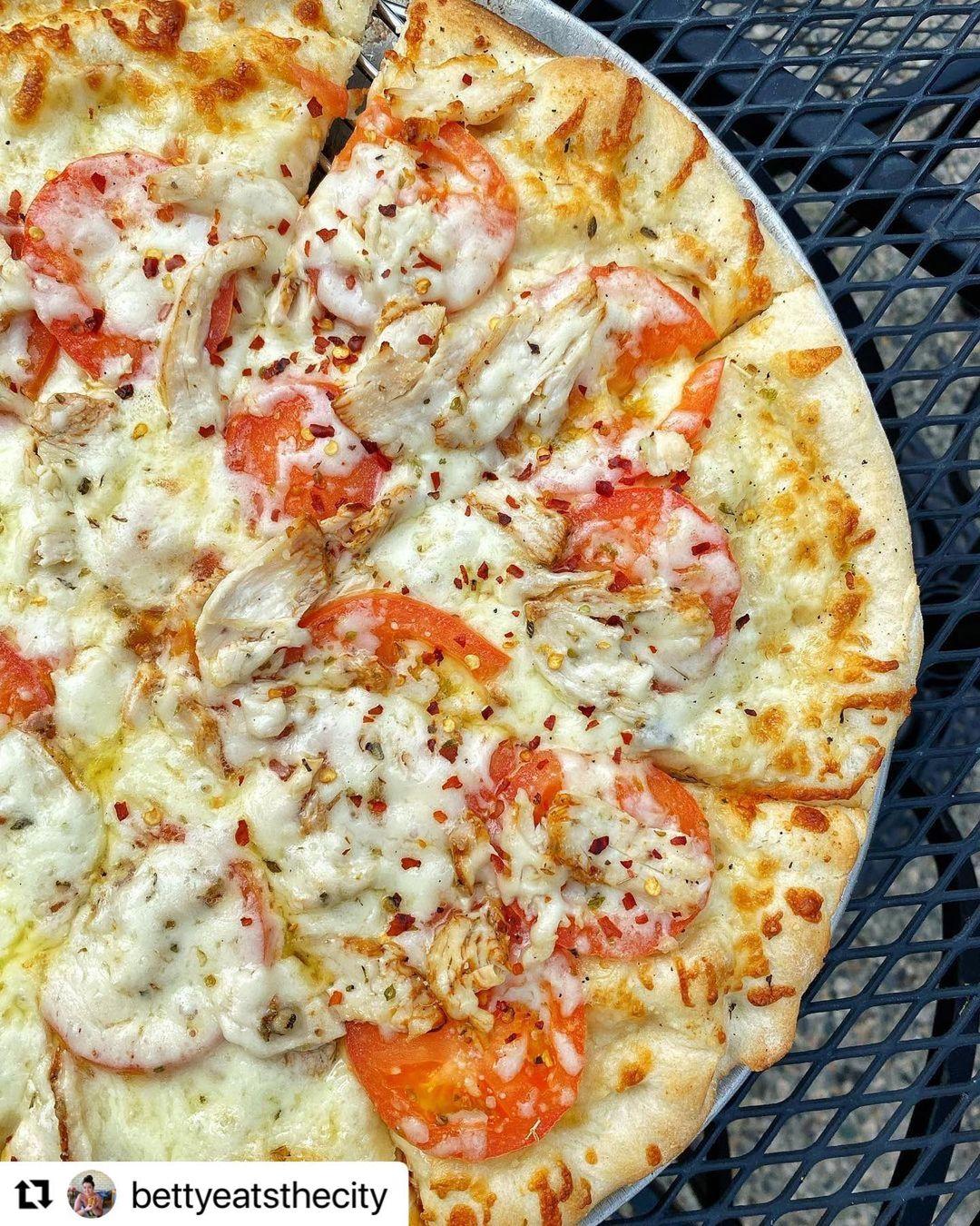 Davanni's Pizza & Hot Hoagies menu in Golden Valley, Minnesota, USA