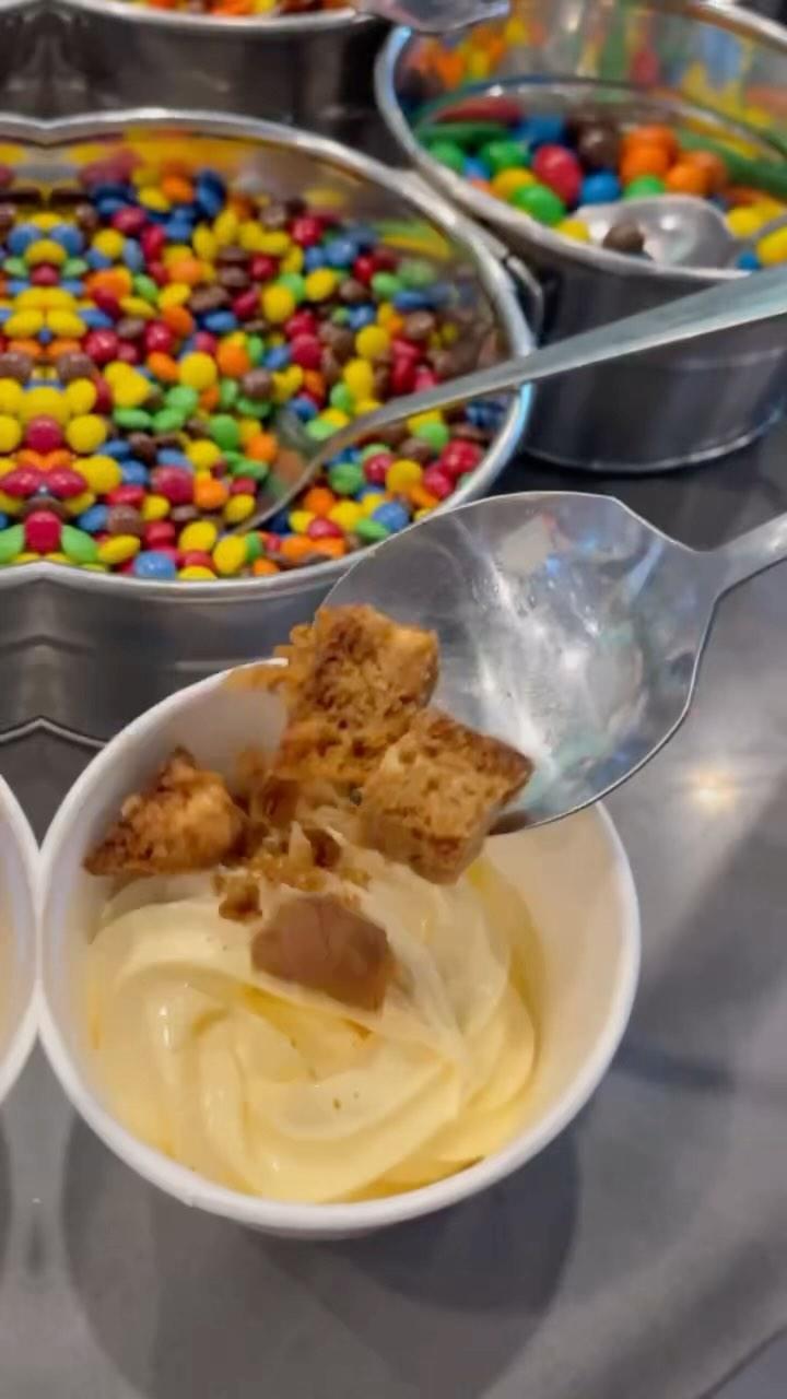 Cool Spot menu in Brentwood, California, USA